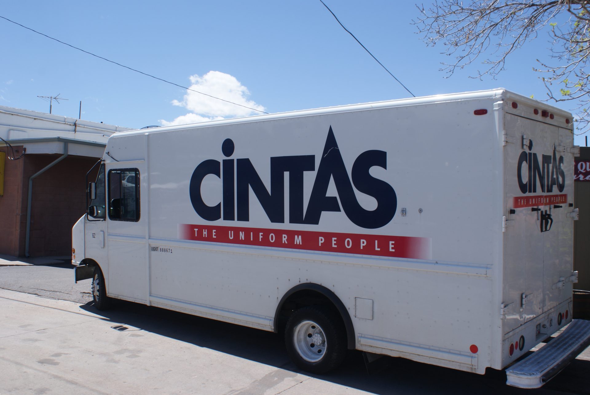 New Contract At Cintas Is Uniform Success | Teamsters Canada